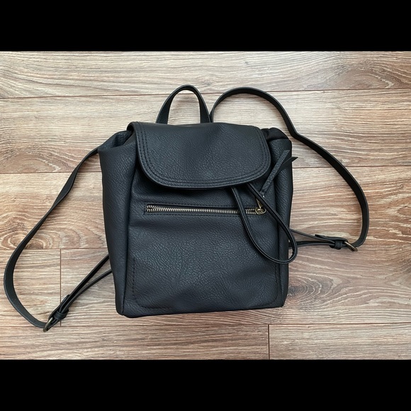 Universal Thread | Bags | Universal Thread Backpack Purse | Poshmark